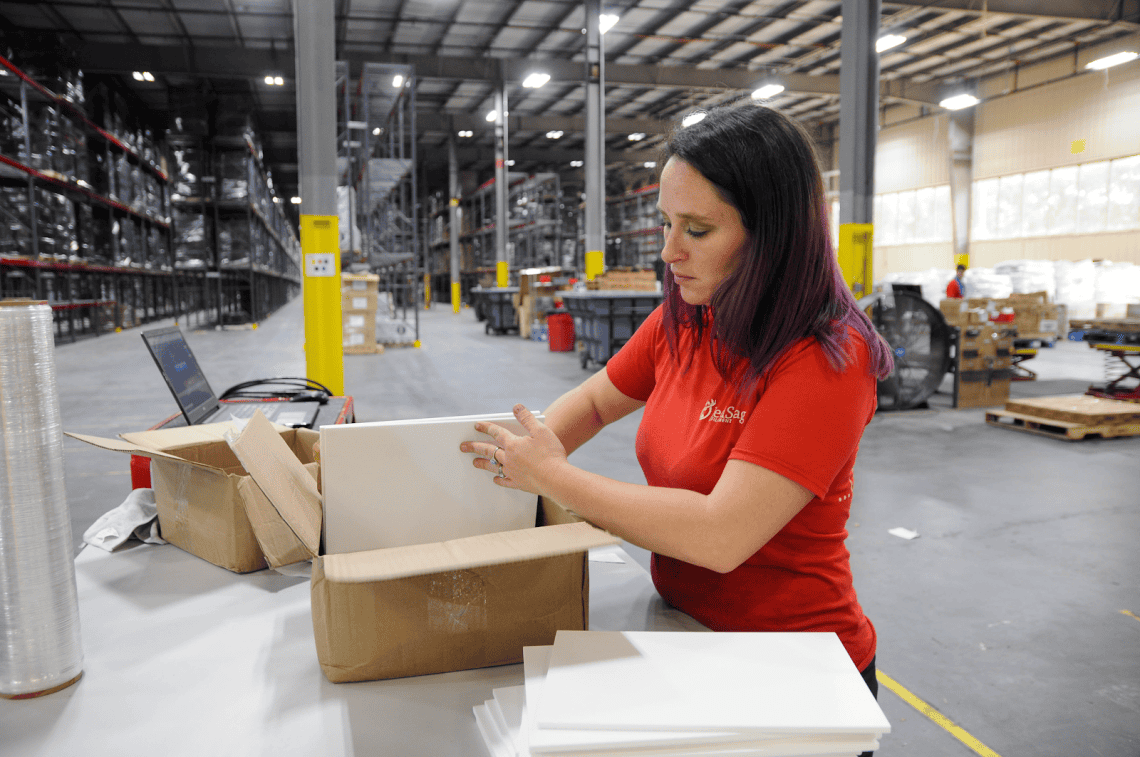 Warehouse Packing Stations: The Ultimate Guide For Fulfillment